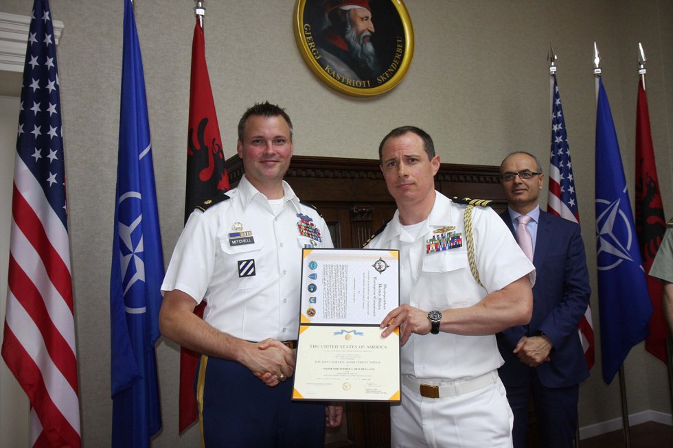Certifikatë Mirënjohjeje për major Kristopher Mitchell