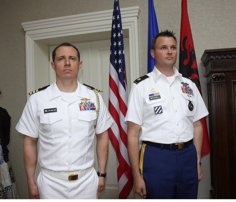 Certifikatë Mirënjohjeje për major Kristopher Mitchell